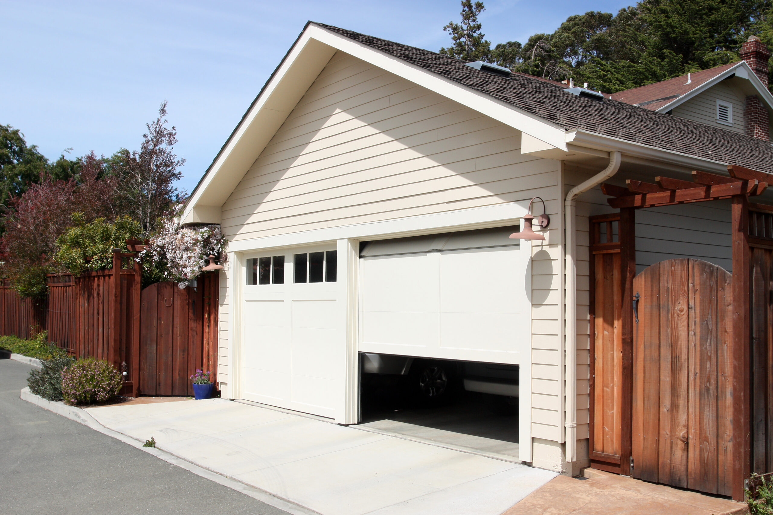 Reasons Why Your Garage Door Won’t Close